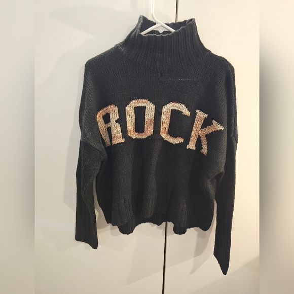 Elan | Sweaters | Elan Black And Cream Rock Cowl Neck Sweater | Poshmark